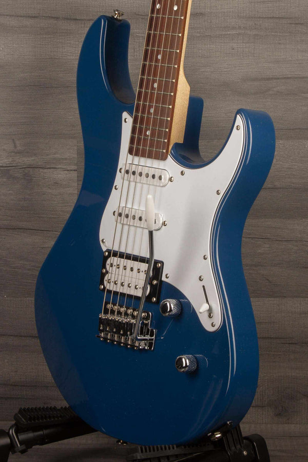 Yamaha Pacifica 112V Electric Guitar - United Blue | Musicstreet