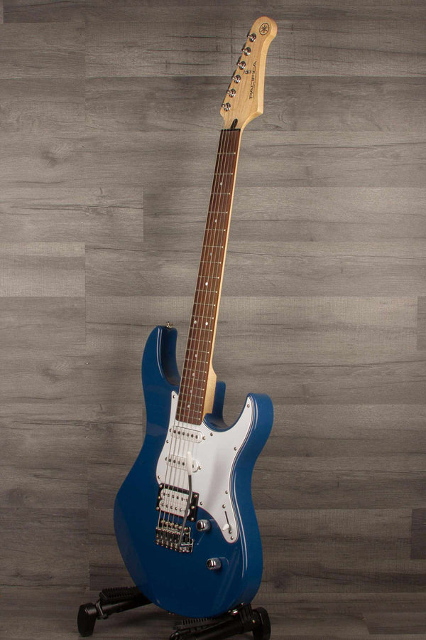 Yamaha Pacifica 112V Electric Guitar - United Blue | Musicstreet