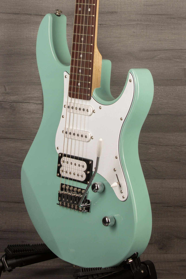 Yamaha Pacifica 112V Electric Guitar - Sonic Blue | Musicstreet guitar